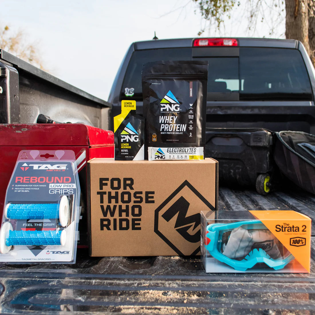 MOTODLVRD - Motocross Subscription Box